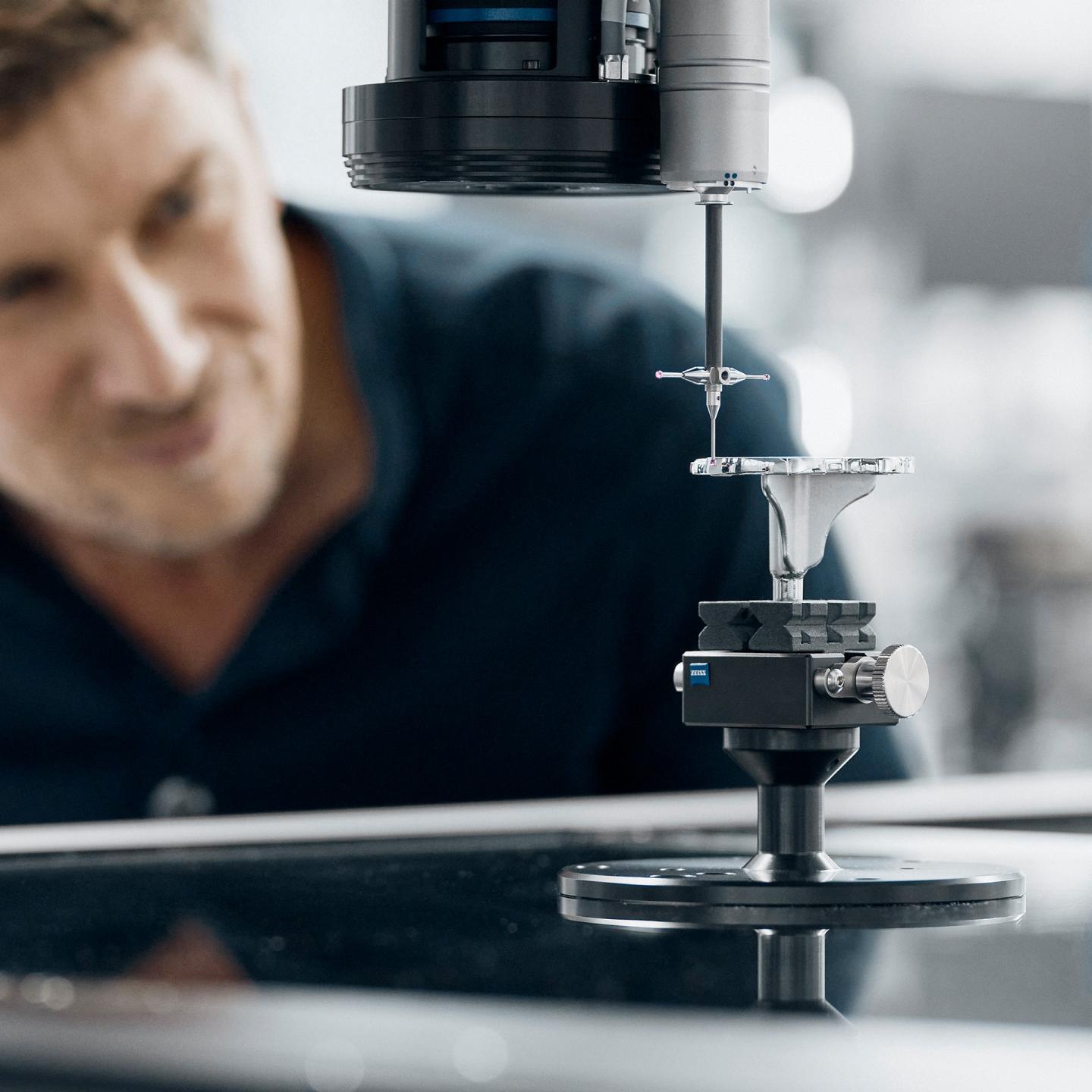 ZEISS O-INSPECT - มัลติเซ็นเซอร์ CMM